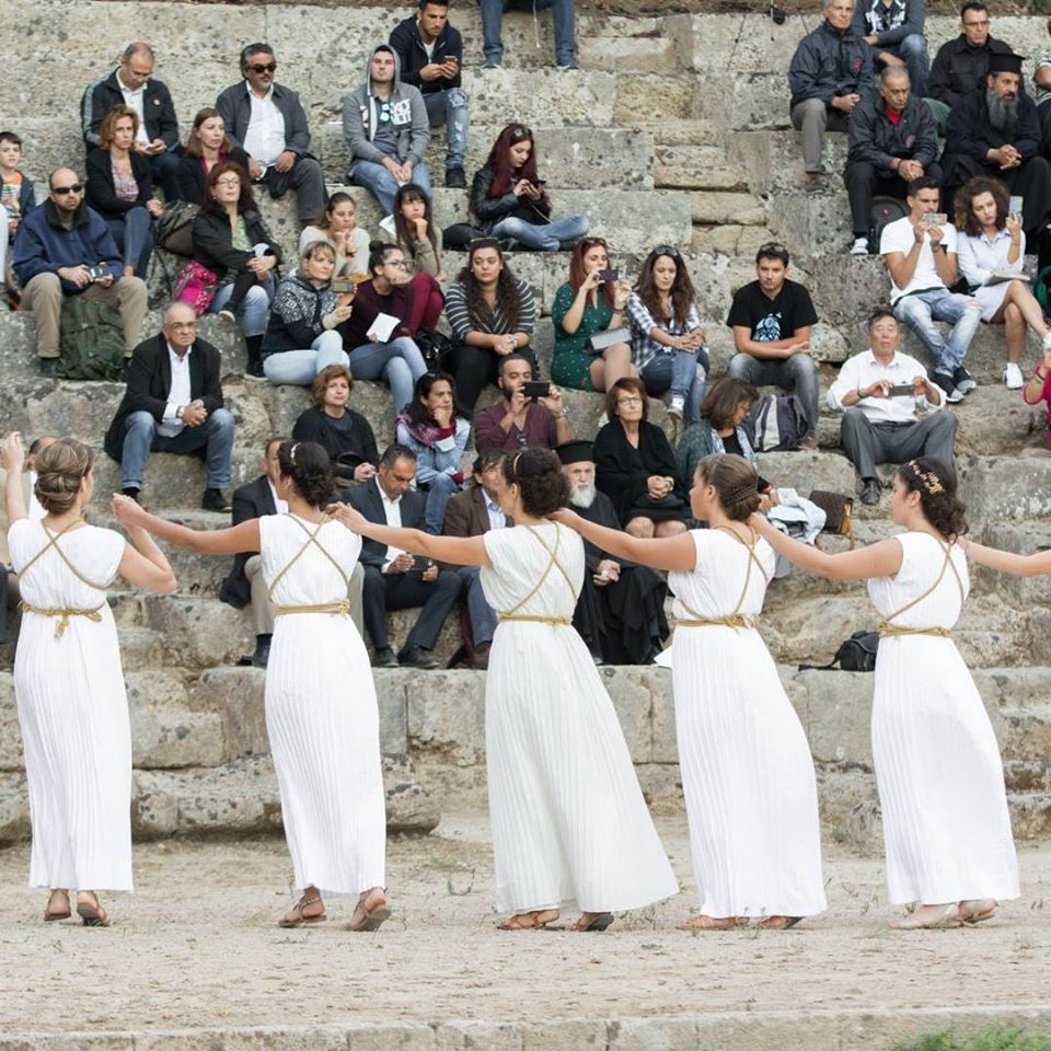 Αρχαίο Ελληνικό Θέατρο: Εκπαιδευτικές και φιλολογικές προσεγγίσεις